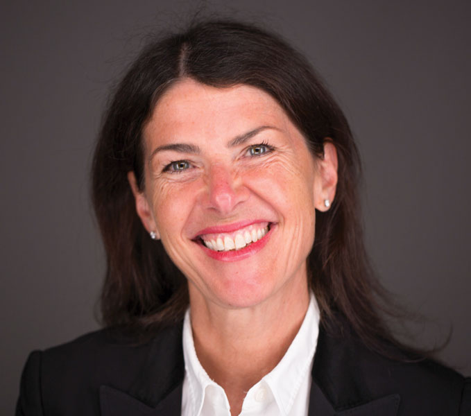 Peri-Implant Health and Esthetic Challenges After Extraction | Inside ...